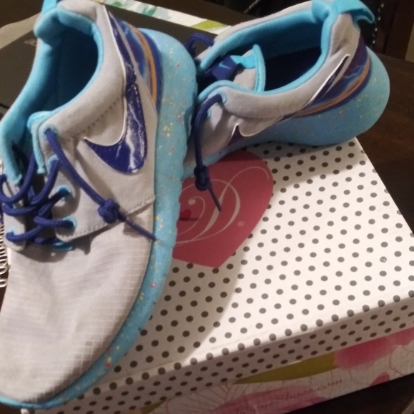 Nike | Shoes | Used Women Nike Tennis Shoes Good Condition | Poshmark